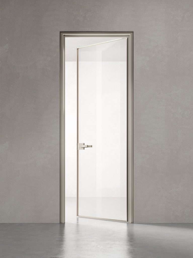 Manhattan swing door Isy Frame - Doors & Systems | Henry glass